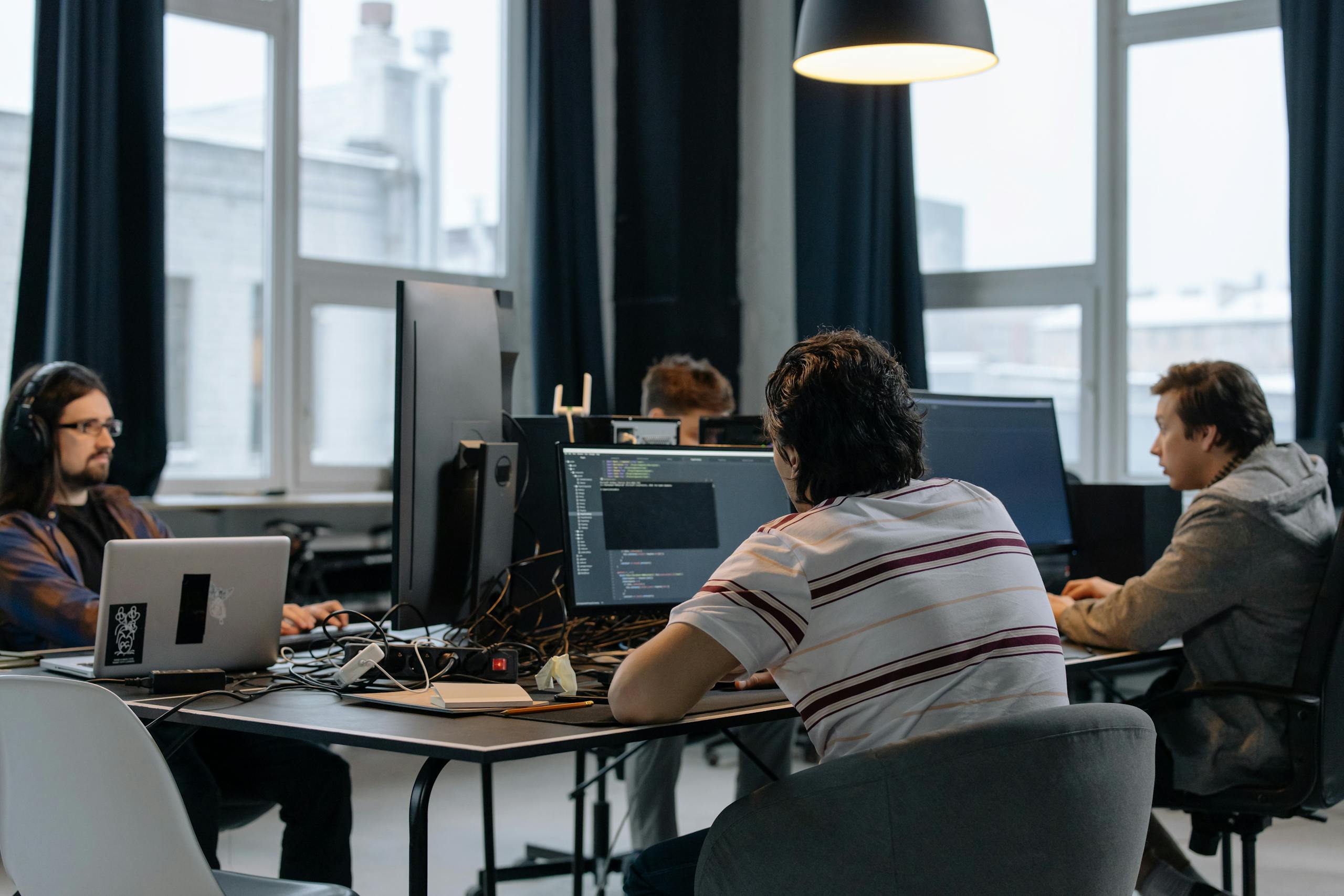 How to Choose a Software Development Company in the USA | Hoyack